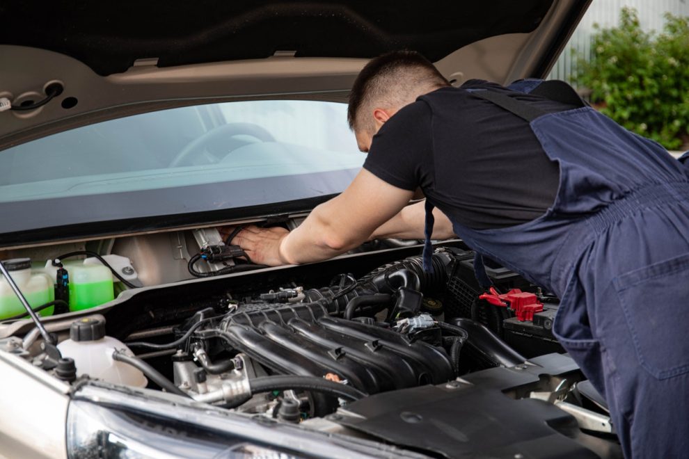 Breakdown Ready: Essential Car Tools You Should Never Drive Without